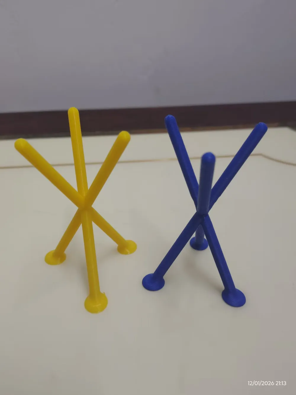 Makeup Sponge Holder - Free 3D Print Model - MakerWorld