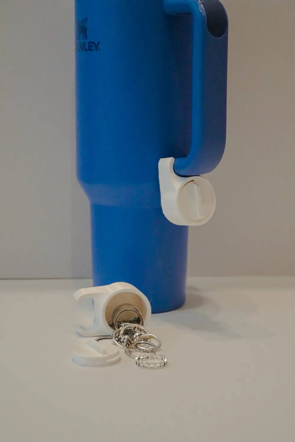 Stanley Stuff Holder - Free 3D Print Model - MakerWorld