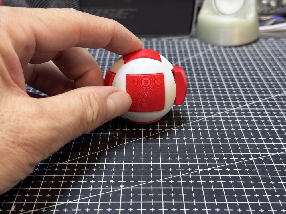 Keyboard Switch Fidget Ball - Free 3D Print Model - MakerWorld