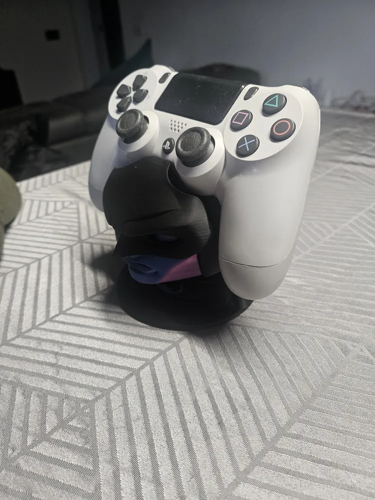 PS5 Batman controller stand - Free 3D Print Model - MakerWorld