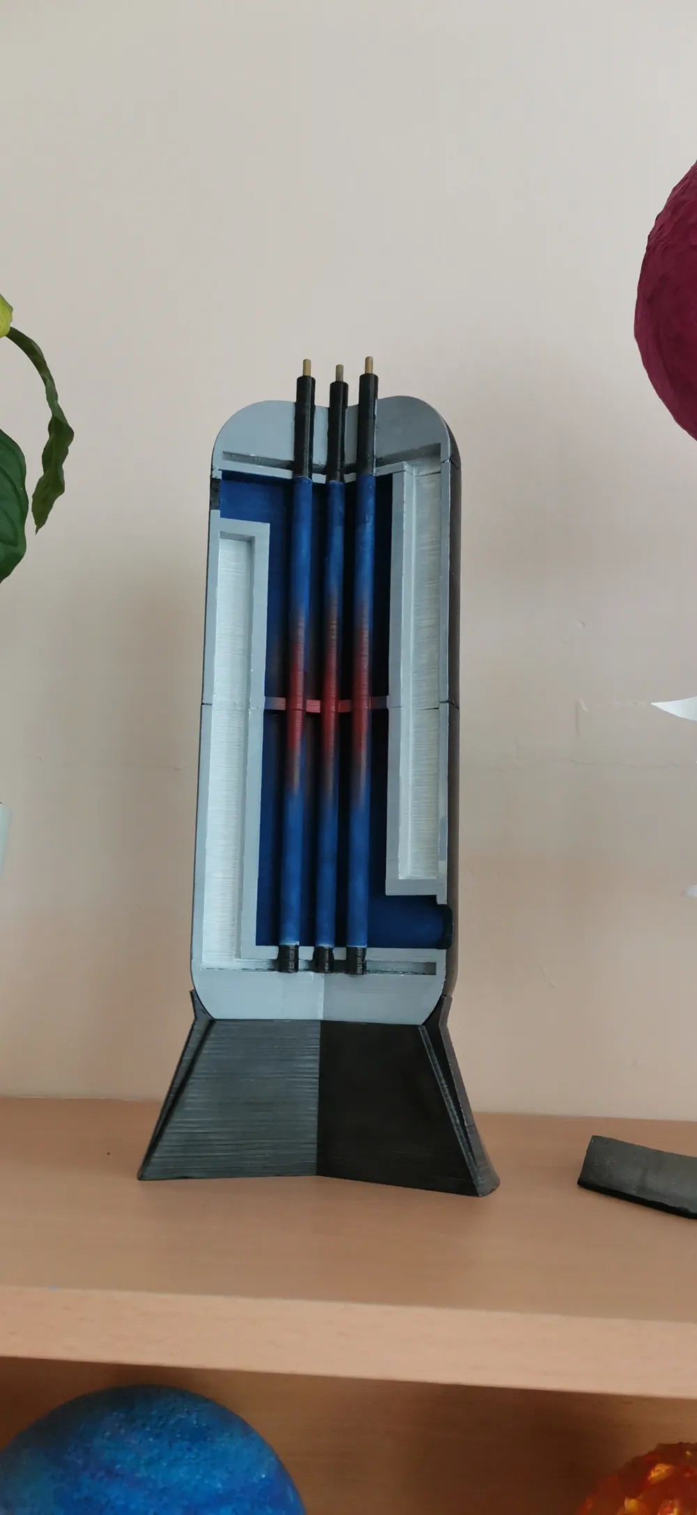 Nuclear reactor + nuclear reactor holder - Free 3D Print Model - MakerWorld