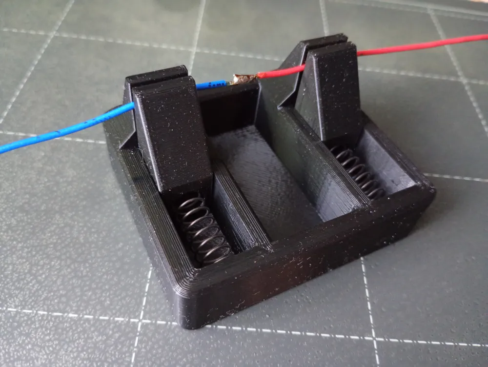 Clamp holder for soldering - Free 3D Print Model - MakerWorld