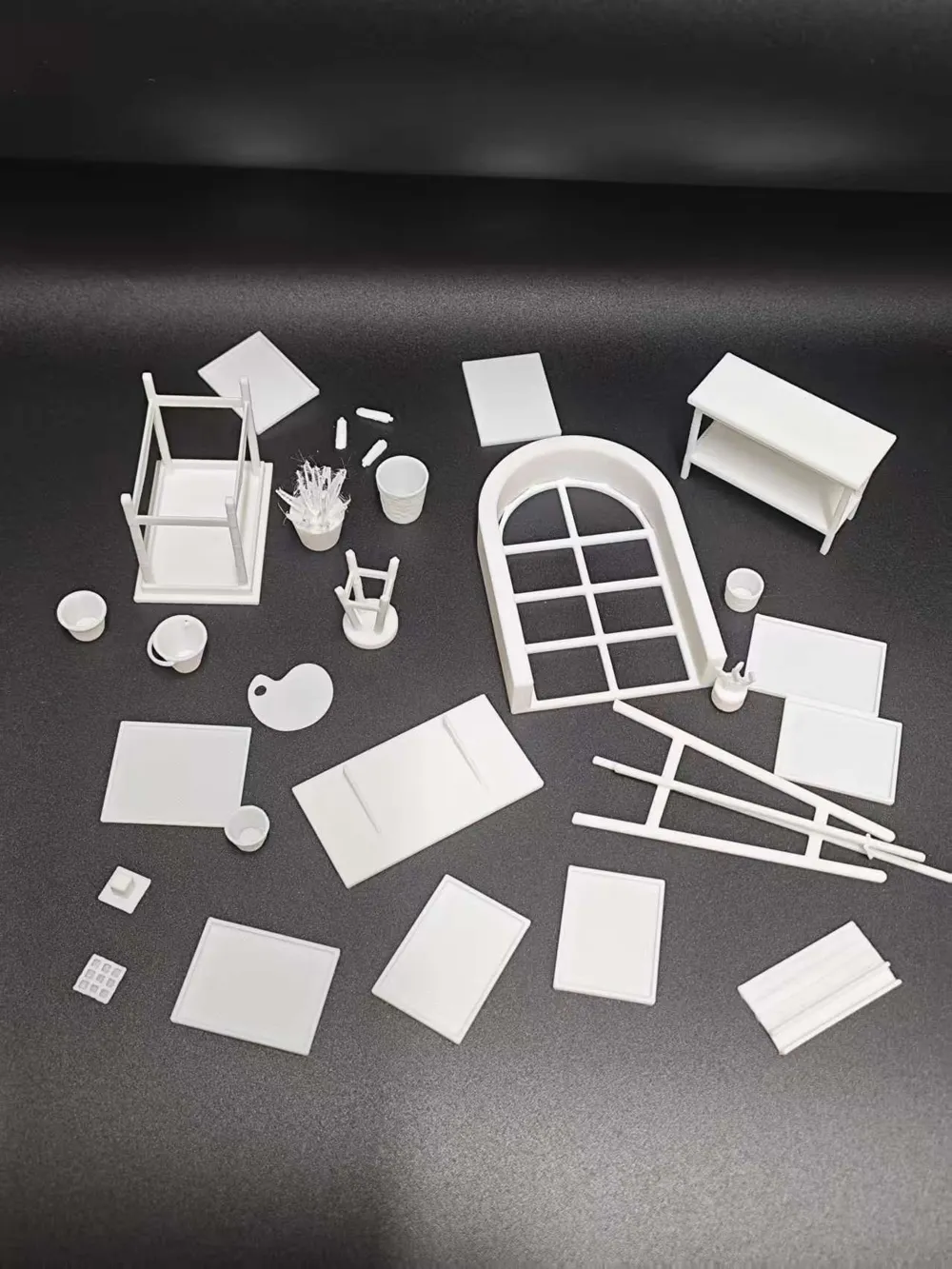 Nous sommes tous de petits peintres (peut dessiner des mini-peintures ...