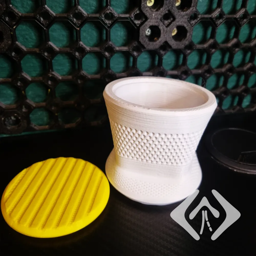 Pixel Schreibtischbehälter – Kostenloses 3D-Druckmodell – MakerWorld