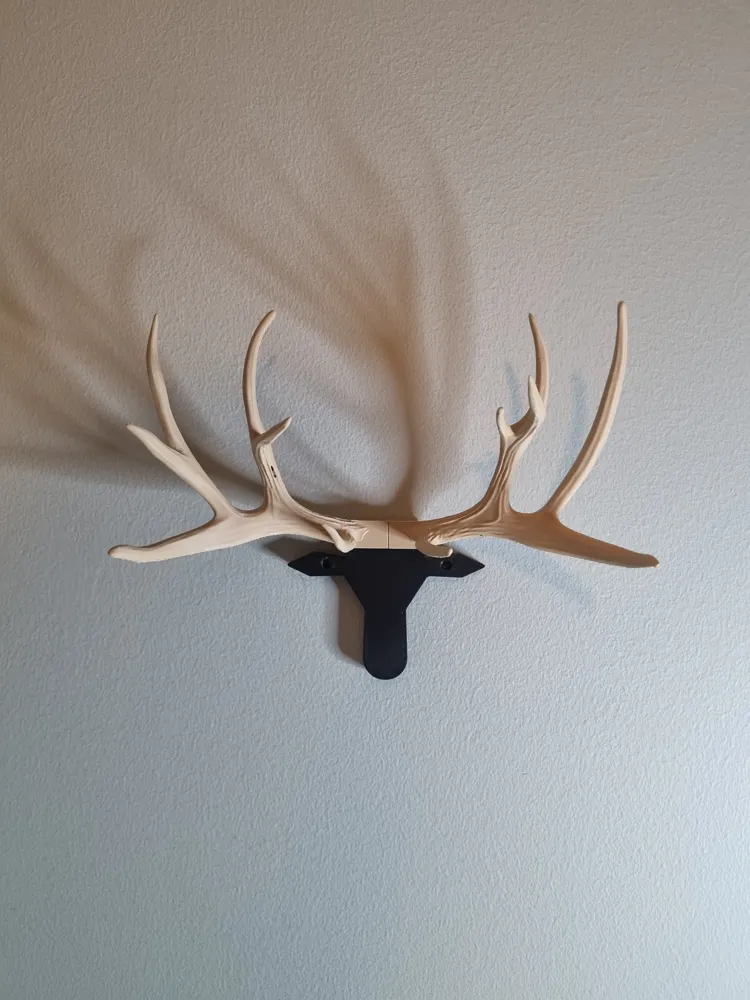 Wall-mounted reindeer antler - Free 3D Print Model - MakerWorld