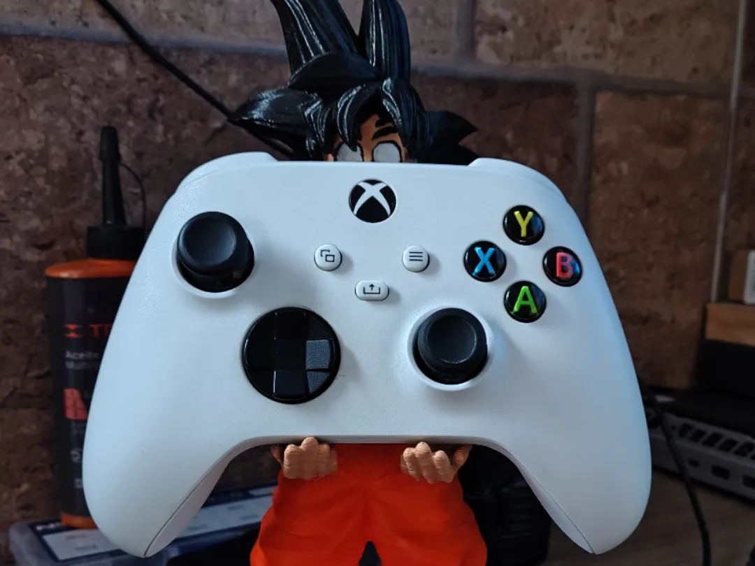 Goku Xbox stand - Free 3D Print Model - MakerWorld