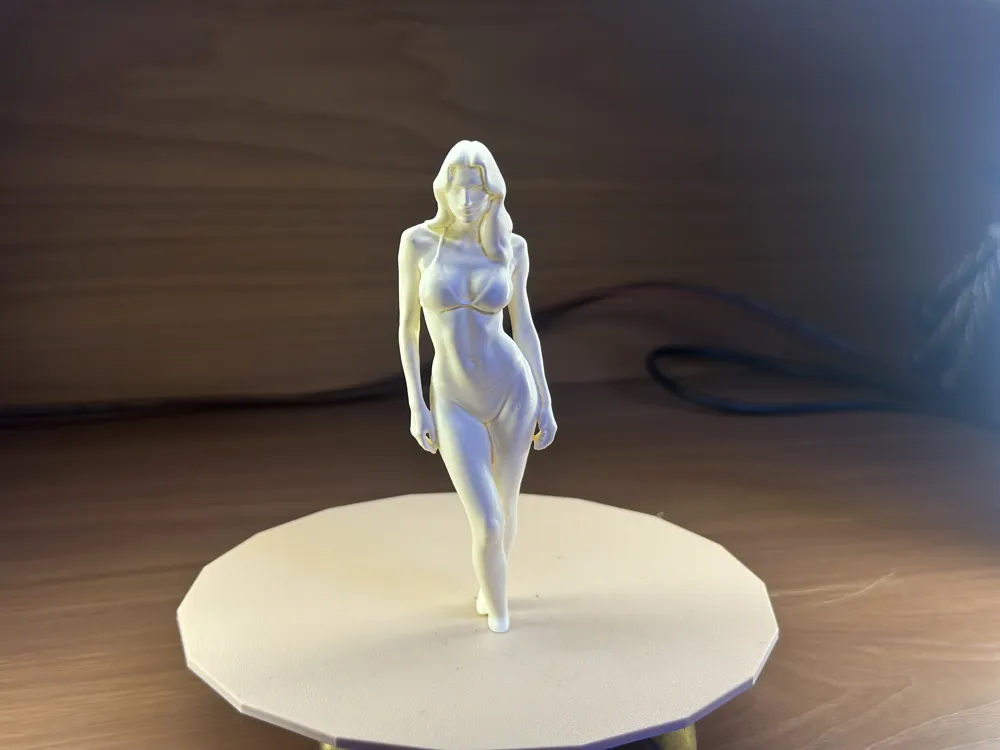 Swimsuit model emerging from water - Free 3D Print Model - MakerWorld