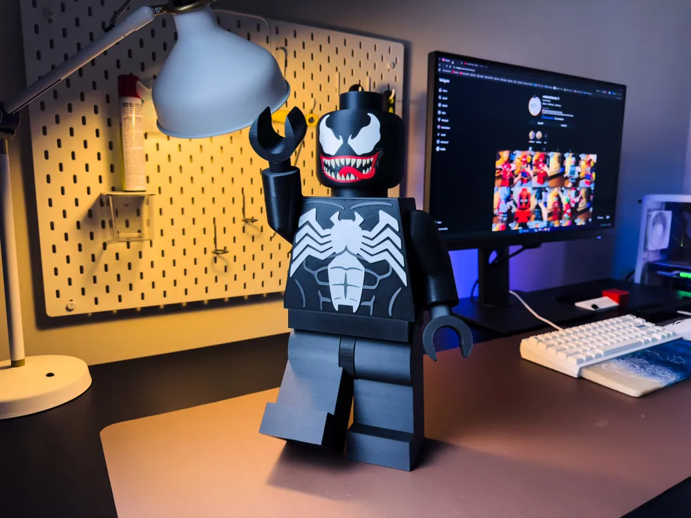 Venom FREE Modular Figure - Free 3D Print Model - MakerWorld