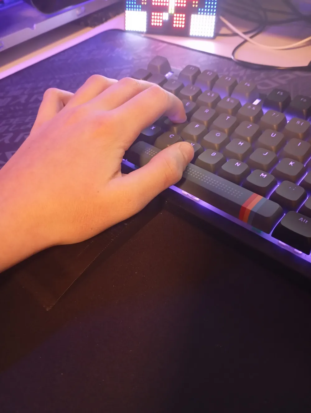 Adjustable Keyboard Armrest - Free 3D Print Model - MakerWorld