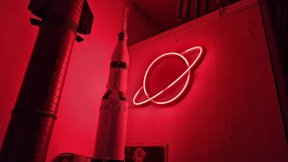 Planet Saturn Neon Sign - Free 3D Print Model - MakerWorld