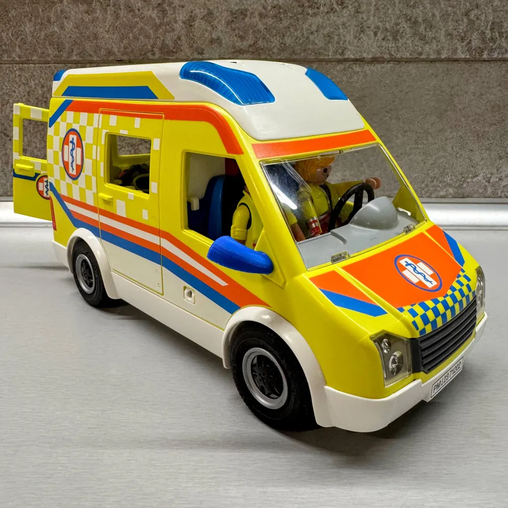 Playmobil Ambulance Car Side Mirrors -Left & Right - Free 3D Print ...