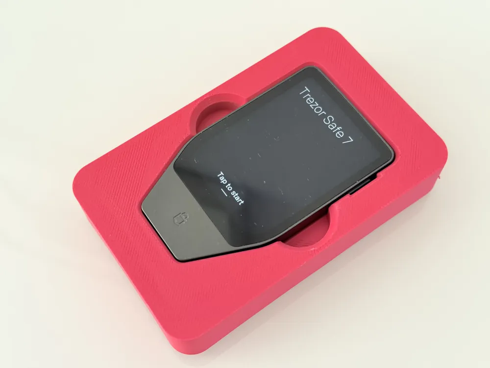 Protective Insert for Trezor Safe 7 (Pelican 1010) - Free 3D Print ...