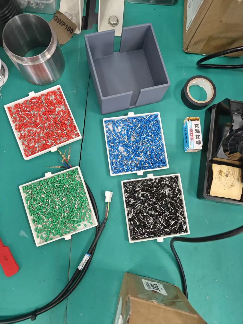 Parts box for conveniently picking small parts - Free 3D Print Model ...