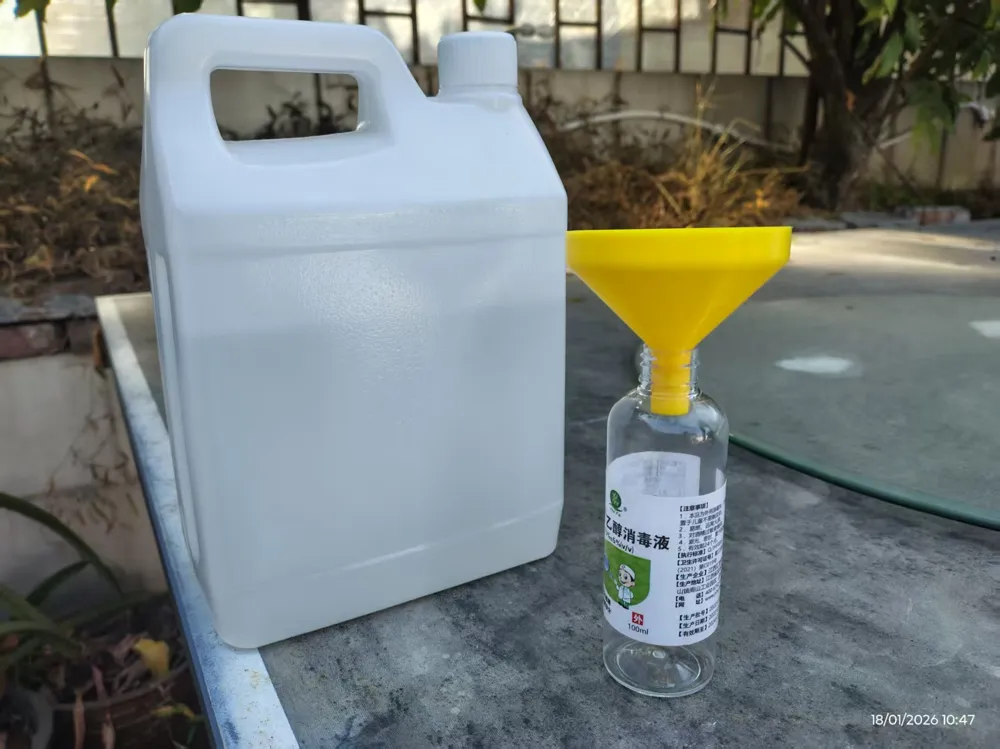 Small funnel suitable for filling alcohol spray bottles - Free 3D Print ...