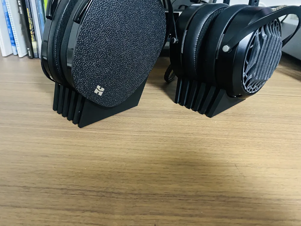 Hifiman Hifiman Headphone Assembly Stand - Free 3D Print Model - MakerWorld