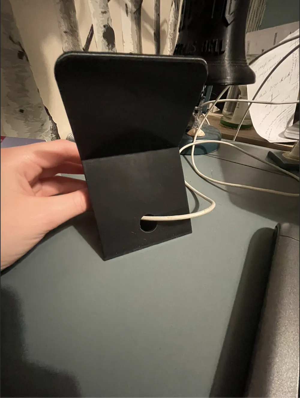 Apple iPhone Stand - Free 3D Print Model - MakerWorld
