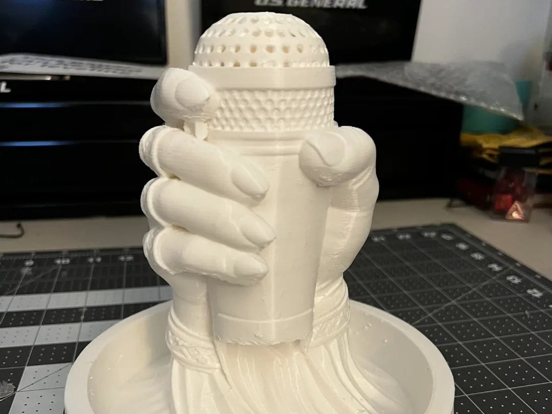 Inspiré par le barde - Main de mage et Tour à dés Micro - Modèle d ...