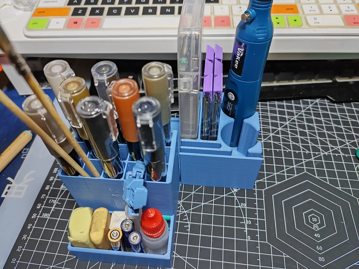 Segmented Square Marker Pen Holder Stand - Free 3D Print Model - MakerWorld