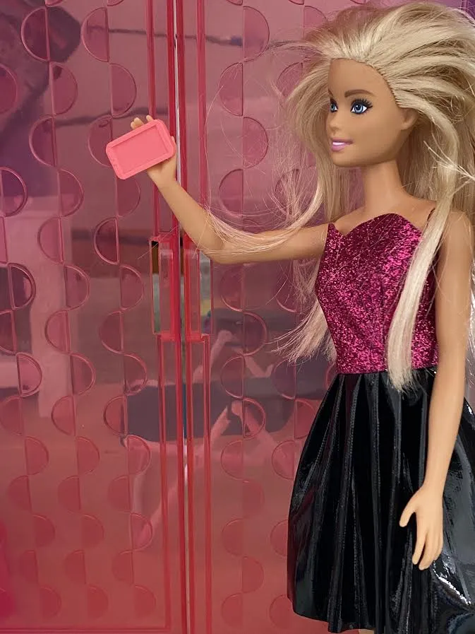 Barbie Phone - Free 3D Print Model - MakerWorld