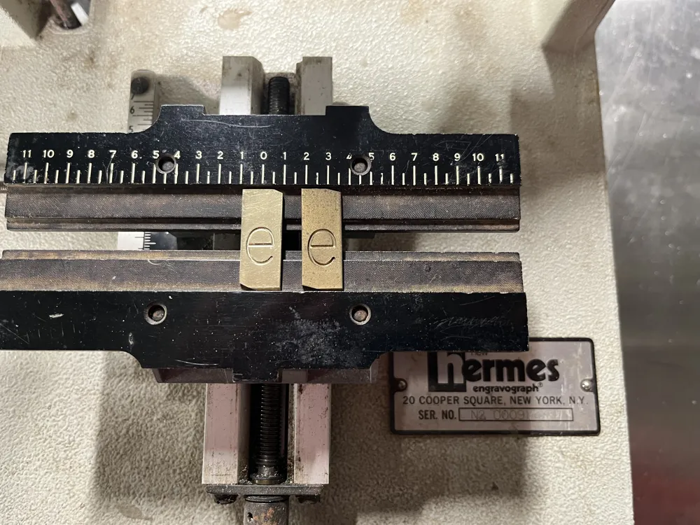 New Hermes Gravurschrift #35-019 – Kleinbuchstaben s-v – Kostenloses 3D ...