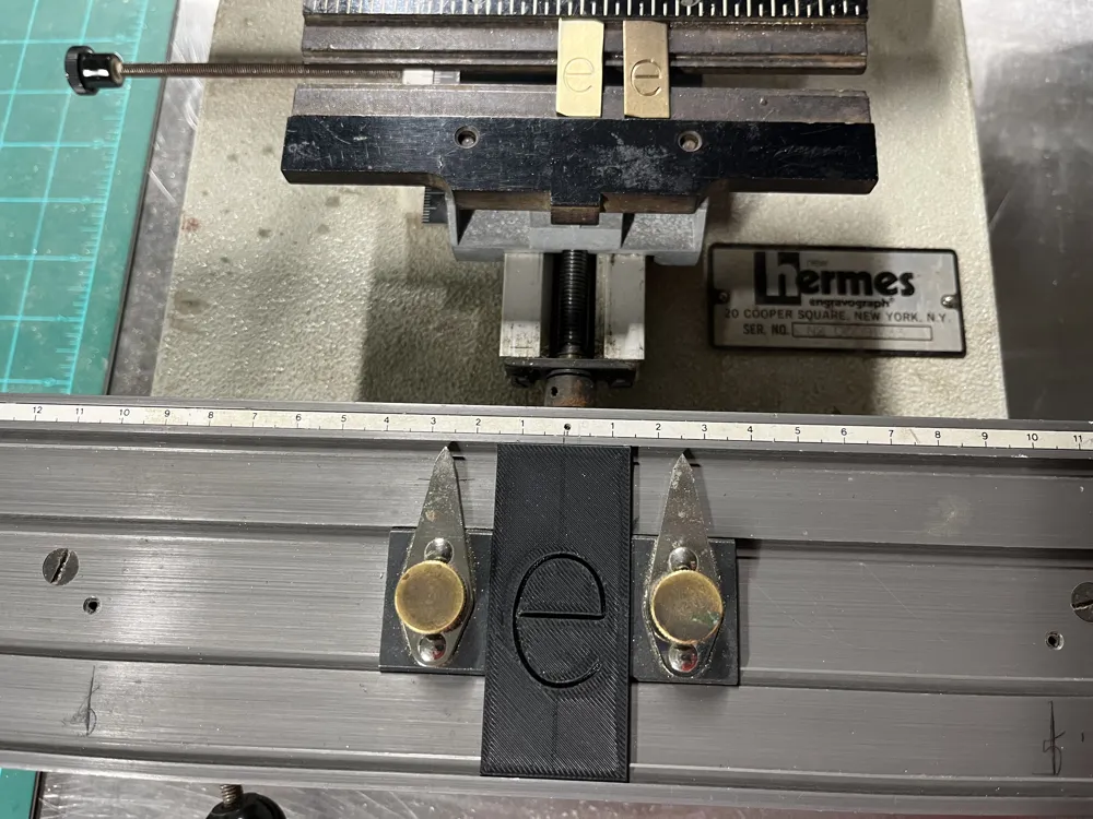 New Hermes Gravurschrift #35-019 – Kleinbuchstaben s-v – Kostenloses 3D ...