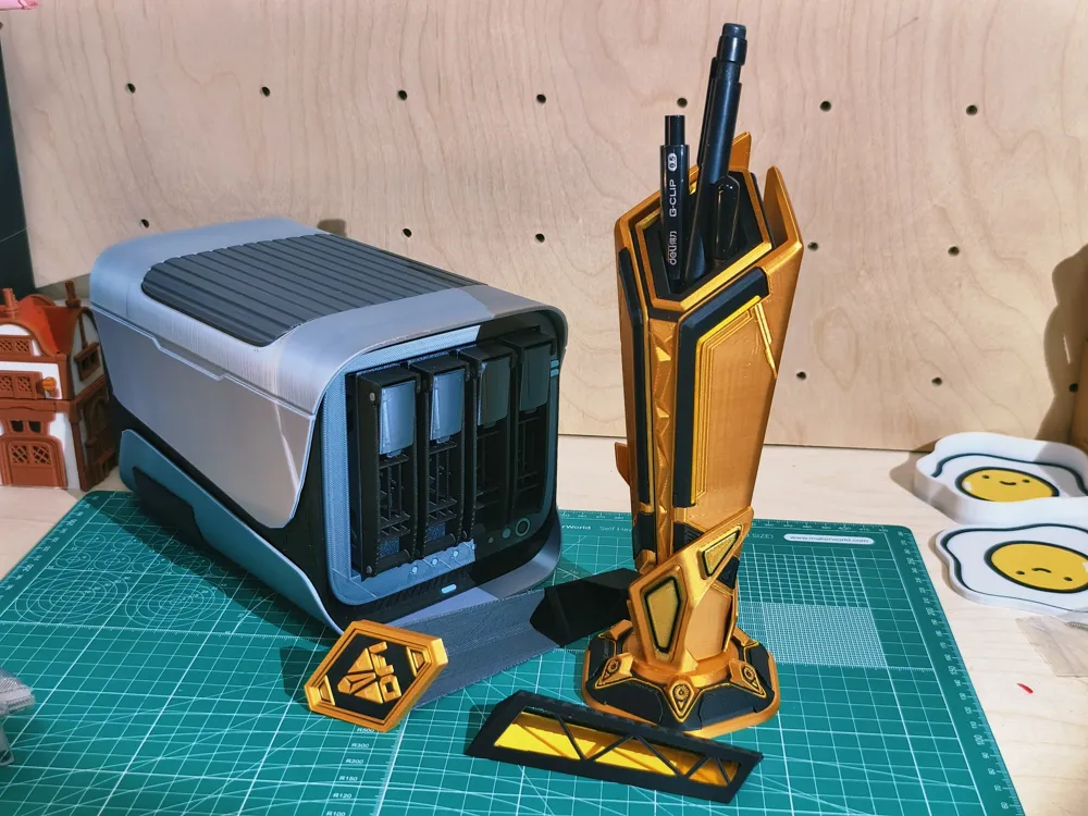 Battlefire Pen Holder - Delta Action - Free 3D Print Model - MakerWorld