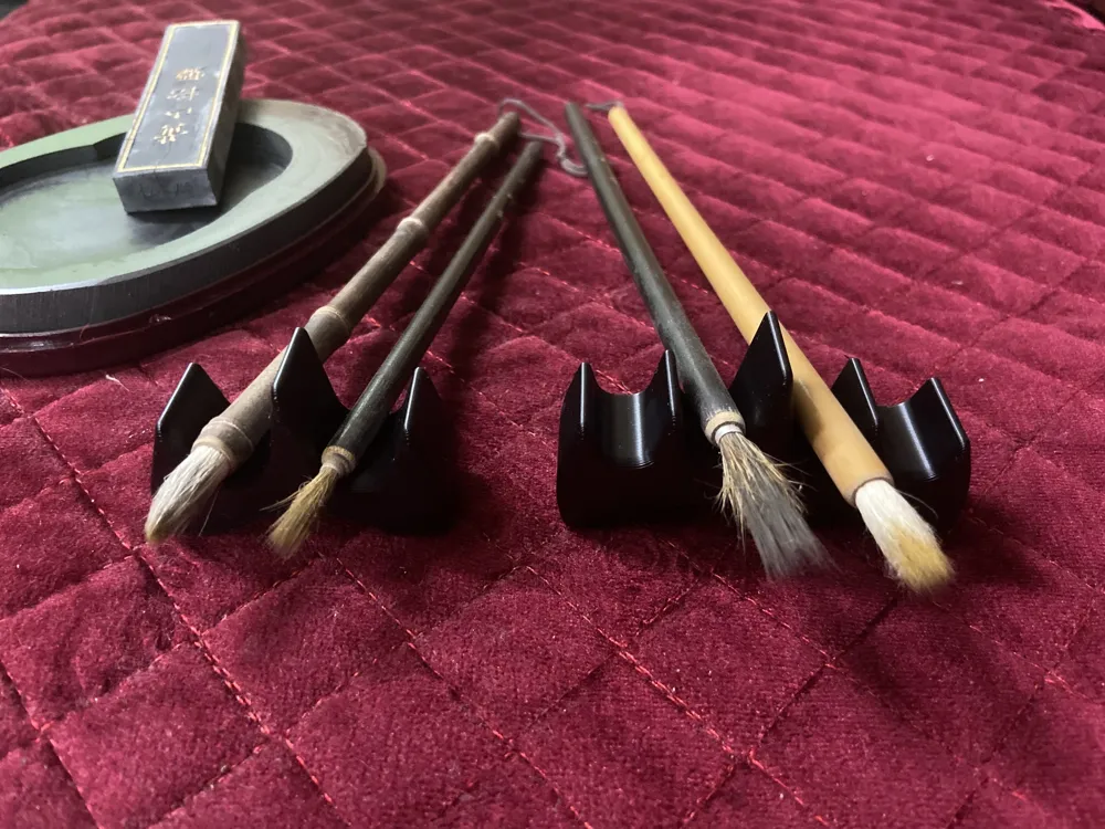 Calligraphy Brush Holder / Pen Rack Rest Stand - Free 3D Print Model ...