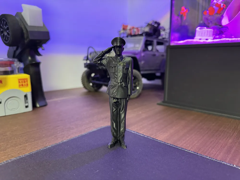 Saluting Soldier - Free 3D Print Model - MakerWorld