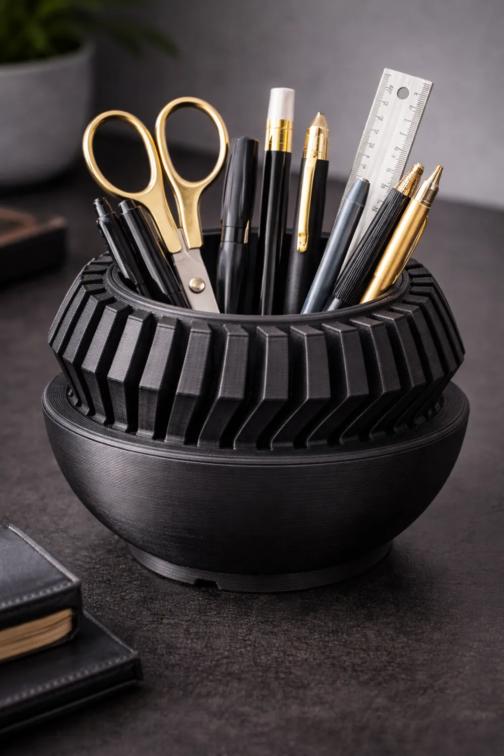 Moderne Desk Vase / Organizer - Free 3D Print Model - MakerWorld