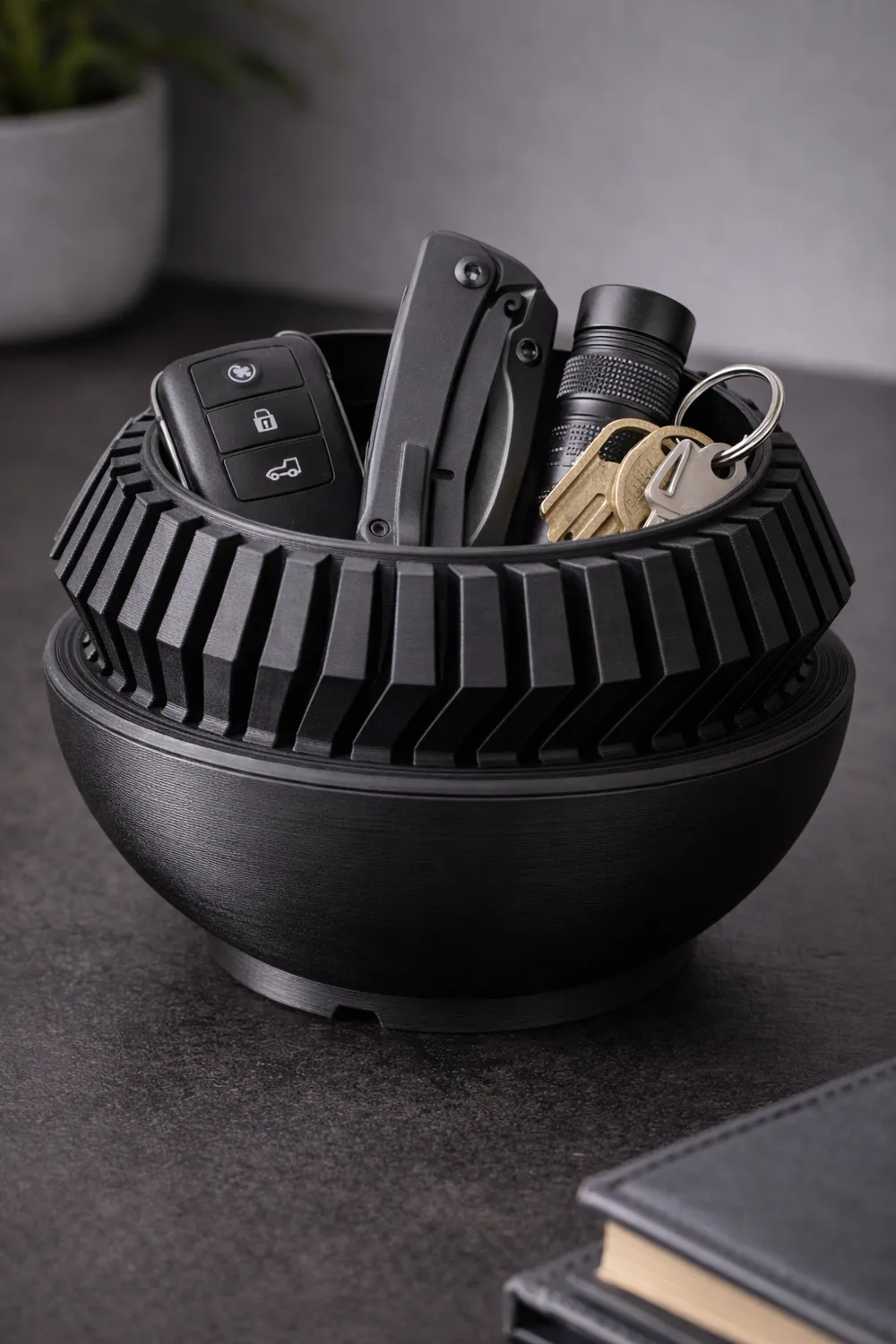 Moderne Desk Vase / Organizer - Free 3D Print Model - MakerWorld