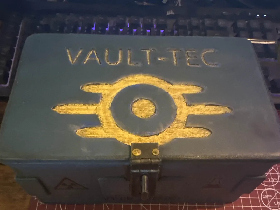 Vault-Style Emergency Supply Crate (fallout) - Free 3D Print Model ...