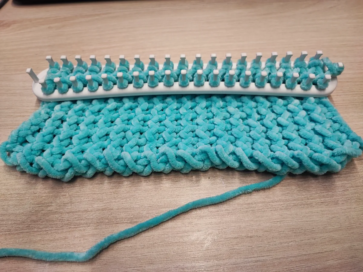 Knitting Loom 40 Pin - Free 3D Print Model - MakerWorld