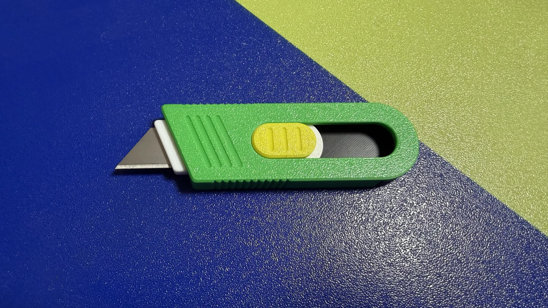 Utility Knife - Free 3D Print Model - MakerWorld
