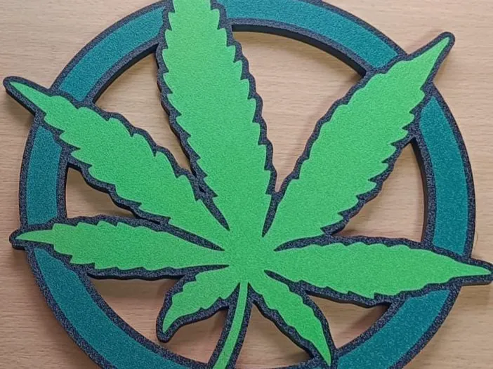 marijuana pendant - Free 3D Print Model - MakerWorld