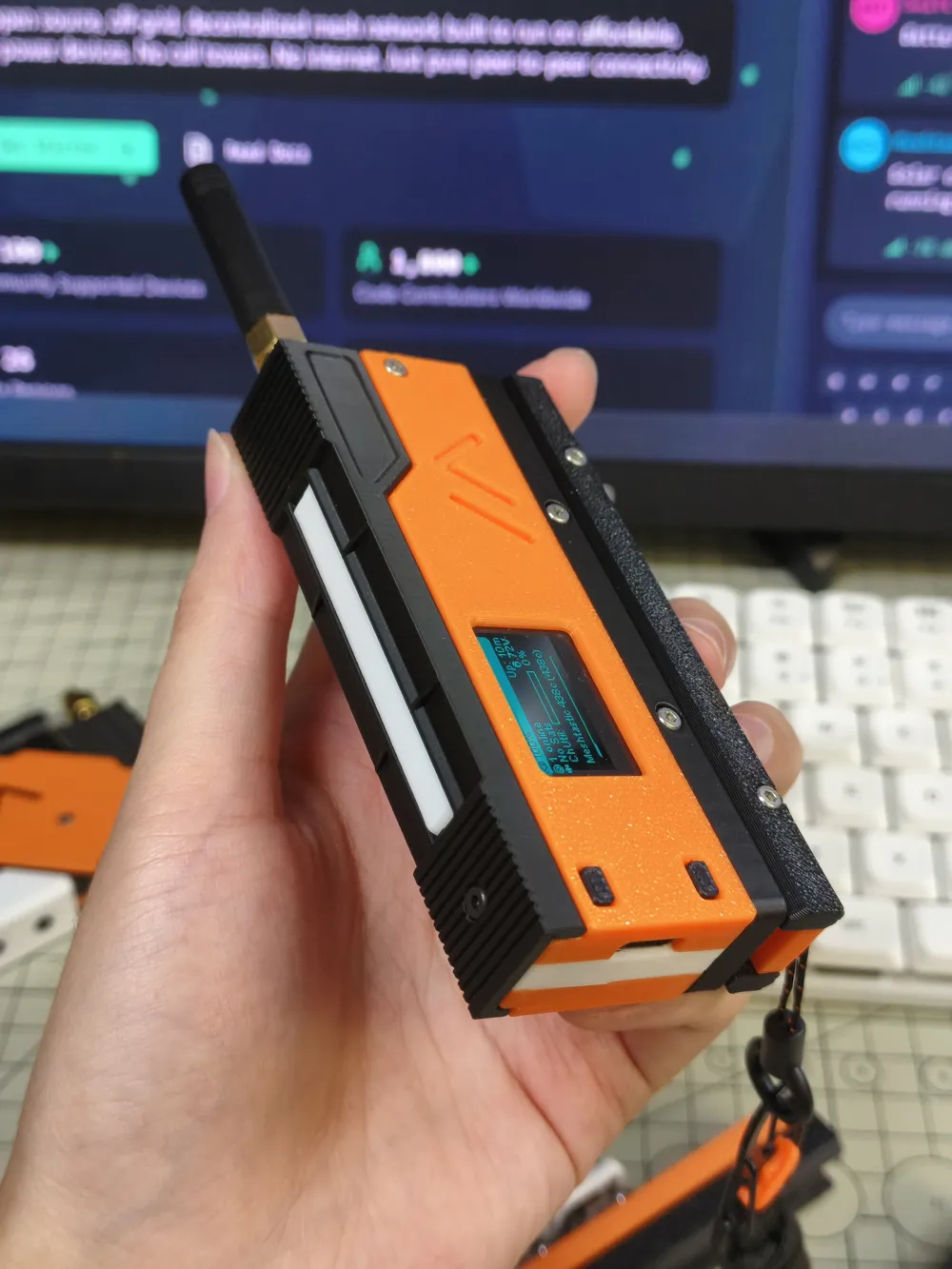 MeshSlide - Modular Meshtastic Case for Heltec V4 - Free 3D Print Model ...