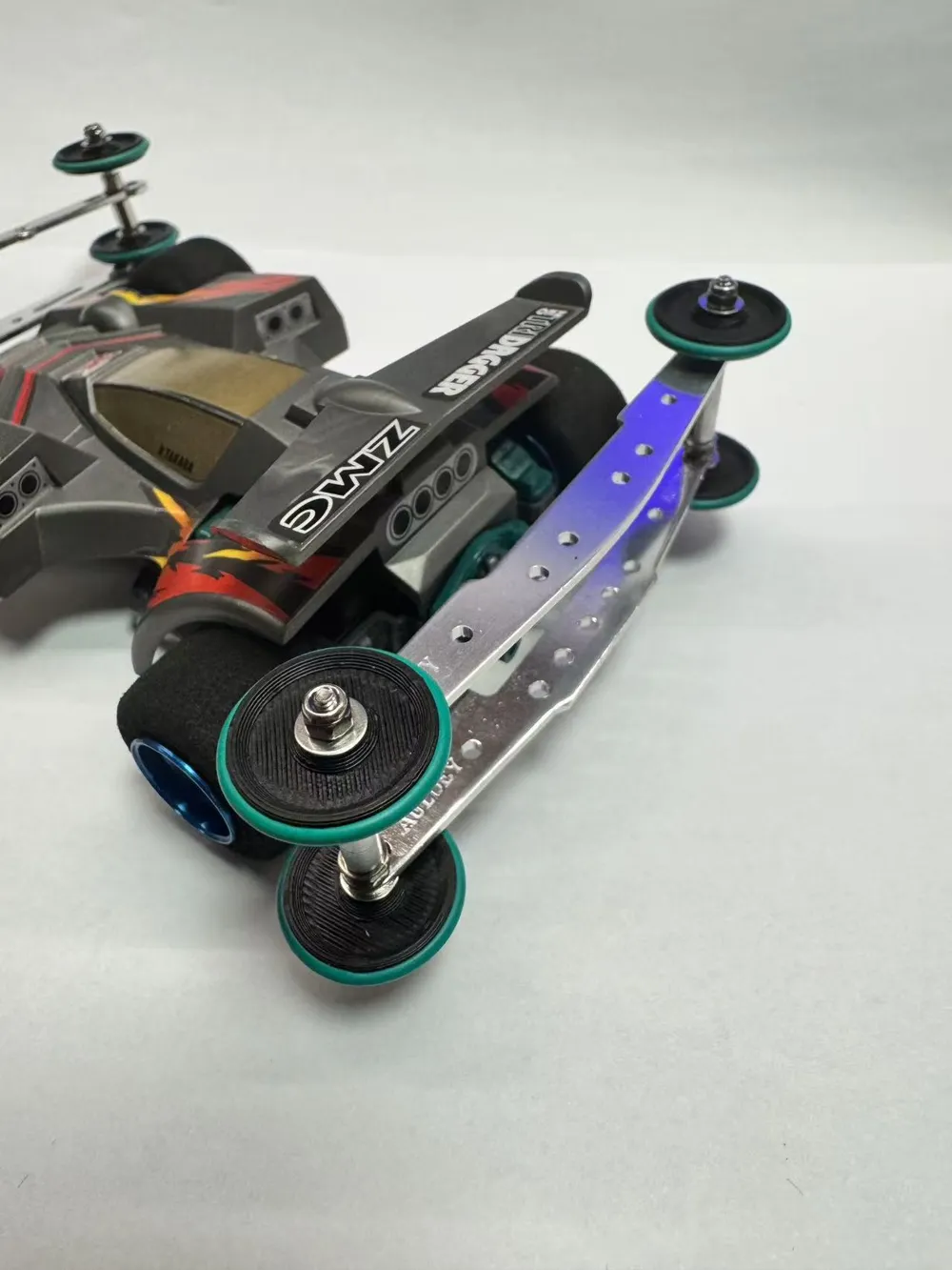 19mm Mini 4WD Guide Roller - Free 3D Print Model - MakerWorld