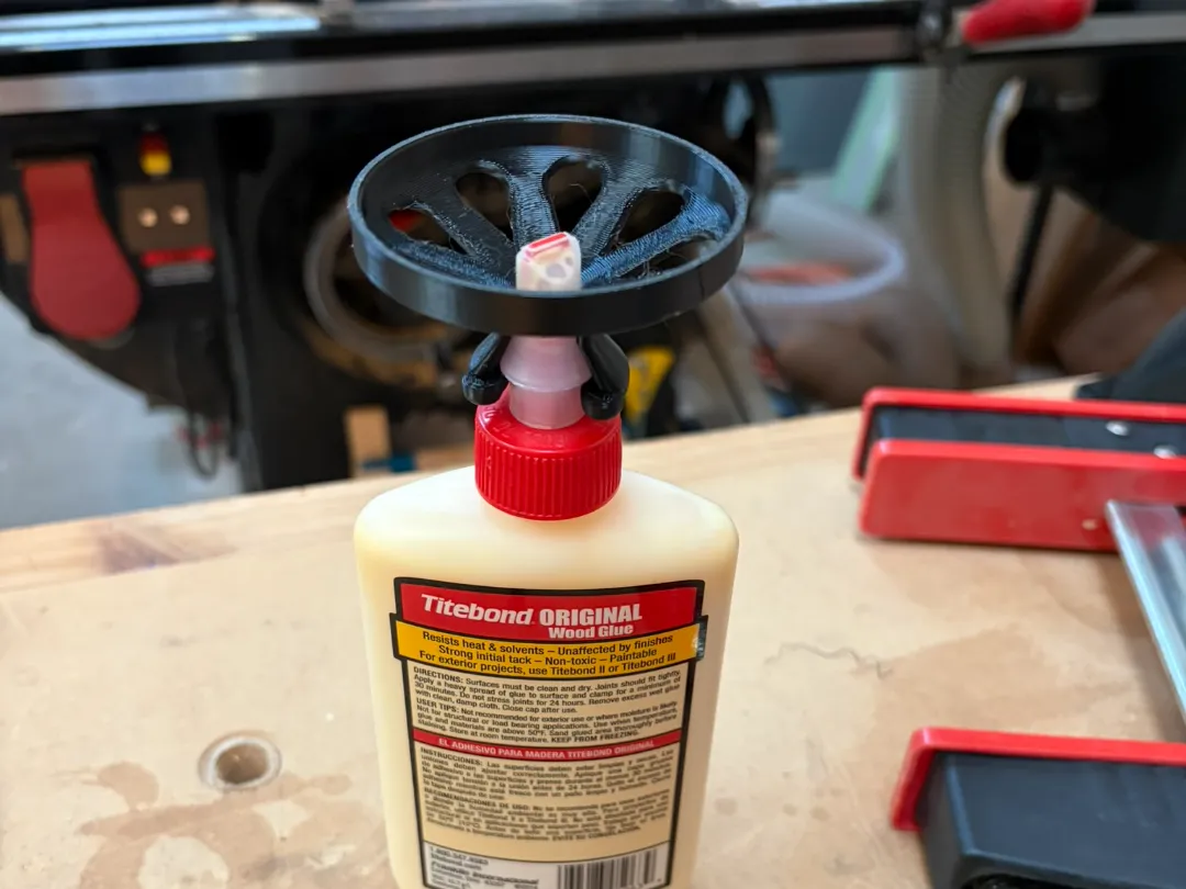 Glue stand with easy open top - Free 3D Print Model - MakerWorld