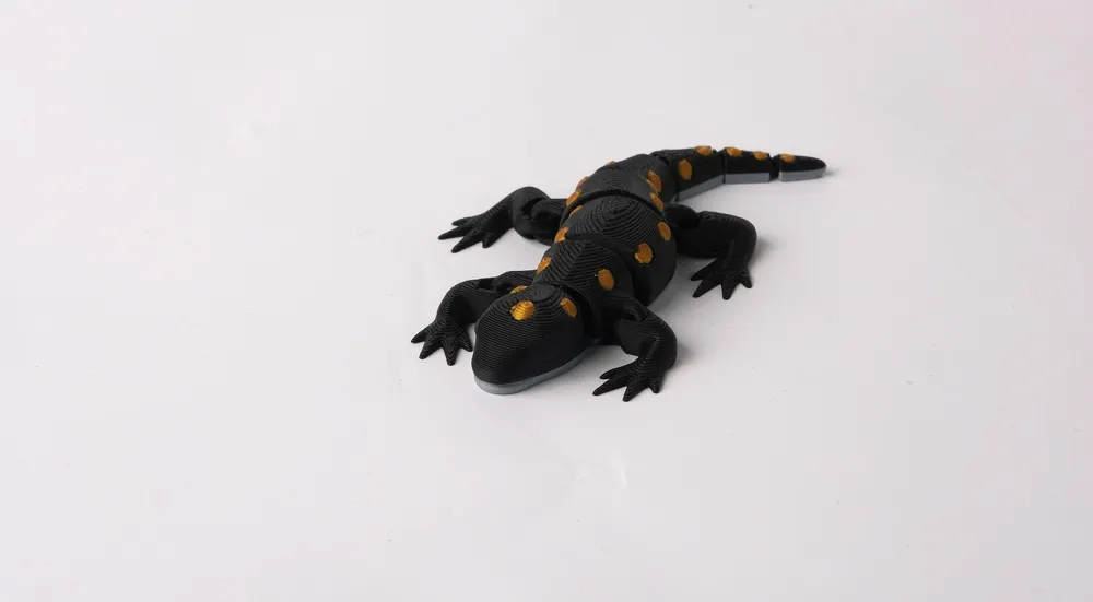 Articulated Salamander Toy – Flexible Reptile - Free 3D Print Model ...