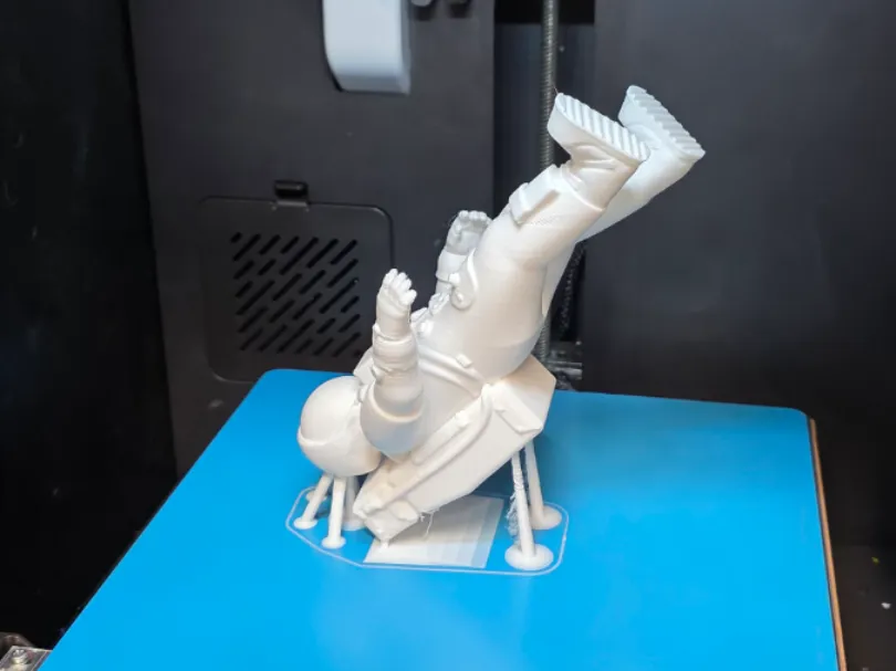Apollo astronaut NASA (Full supported) - Free 3D Print Model - MakerWorld