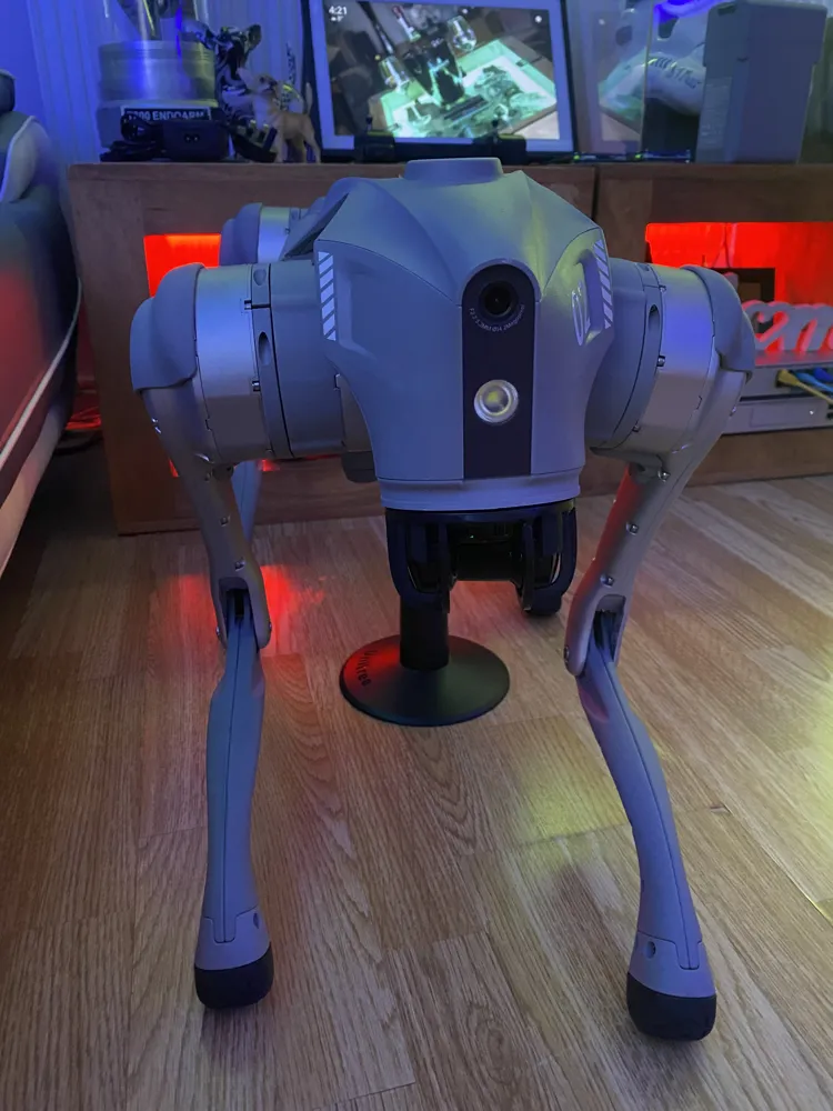3Dプリント Unitree Go2ロボット犬の半分のスケールモデル！ - 無料3Dモデル -MakerWorld