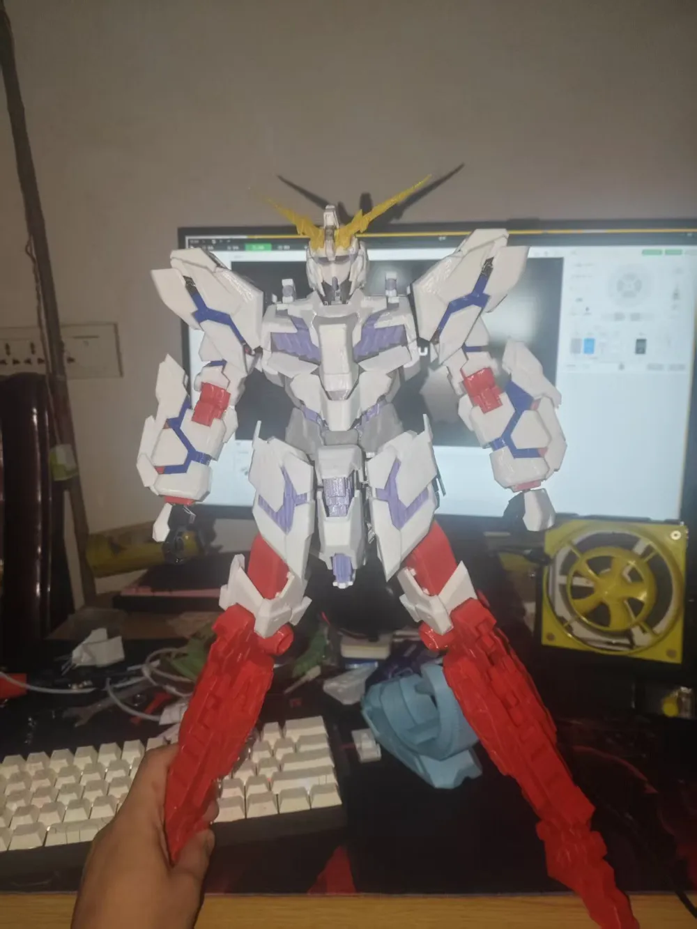 Unicorn Gundam 250% size - Free 3D Print Model - MakerWorld