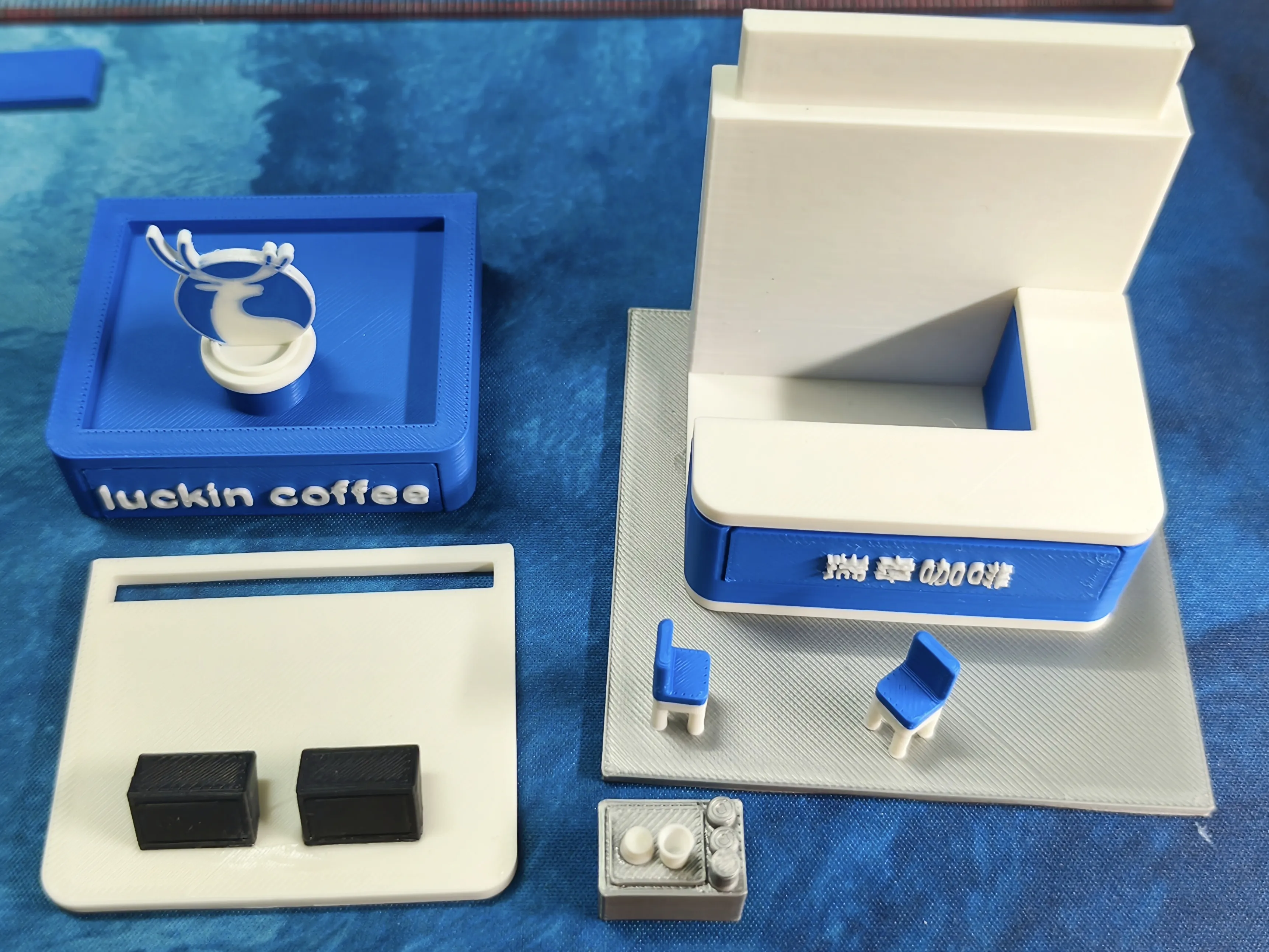 1:64 Luckin Coffee Miniature Street Scene - Free 3D Print Model ...