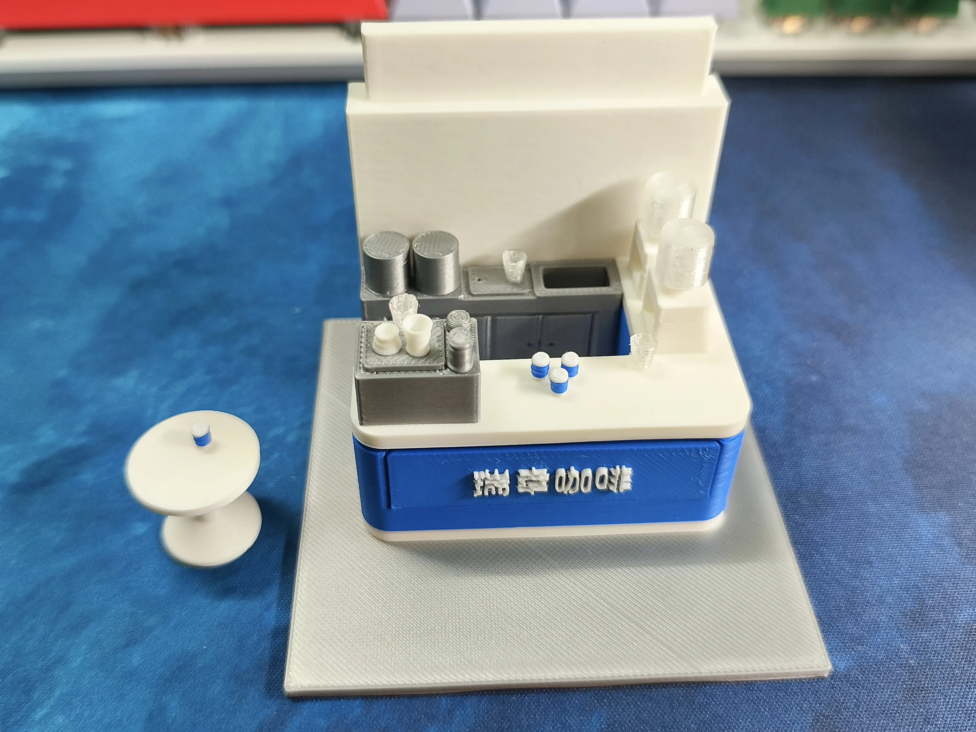 1:64 Luckin Coffee Miniature Street Scene - Free 3D Print Model ...