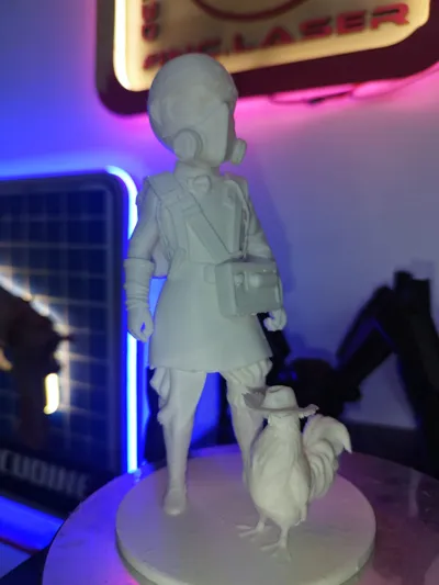 Arc Raider SURGEON with SCRAPPY - Free 3D Print Model - MakerWorld