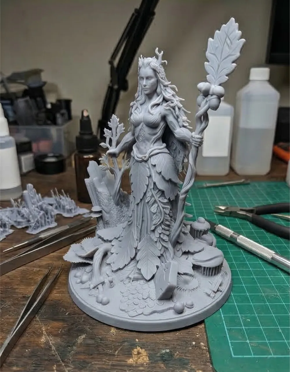 Forest Dryad Guardian - Nature Spirit / Druid - MakerWorld 3D Model | 3Drop