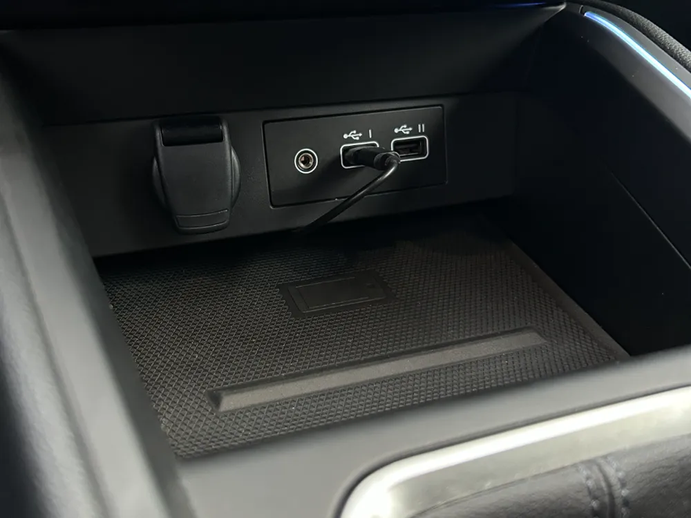 Wireless phone charger for Renault Clio 5 - Free 3D Print Model ...