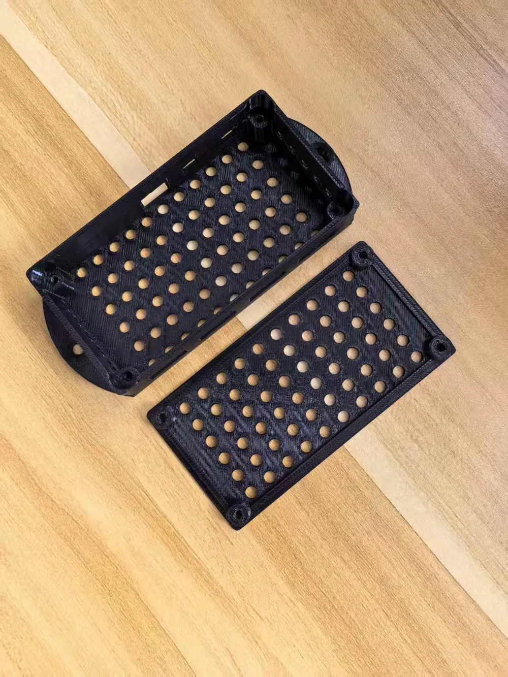 Four-way fast charging module enclosure - Free 3D Print Model - MakerWorld