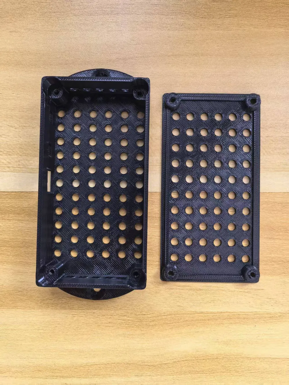 Four-way fast charging module enclosure - Free 3D Print Model - MakerWorld