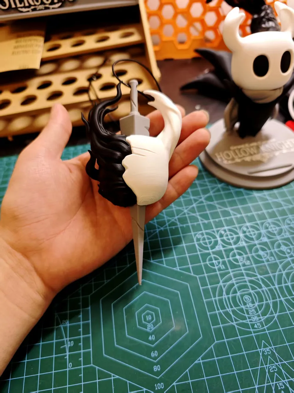Hollow Knight - Broken Vessel Pendant - Free 3D Print Model - MakerWorld