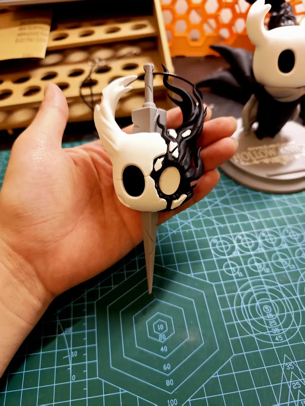 Hollow Knight - Broken Vessel Pendant - Free 3D Print Model - MakerWorld